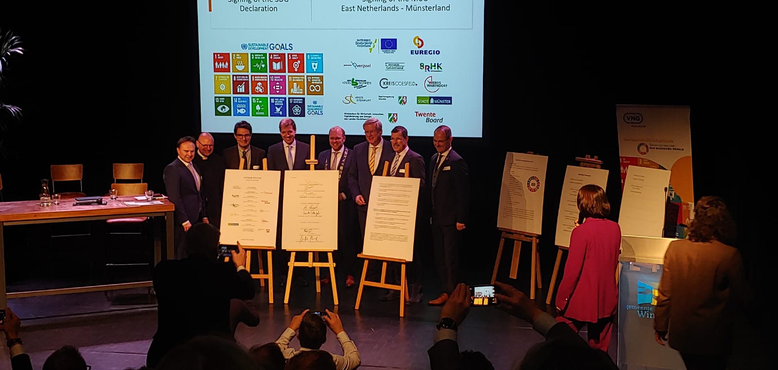 Municipalities push for regional cooperation by signing the SDG ...