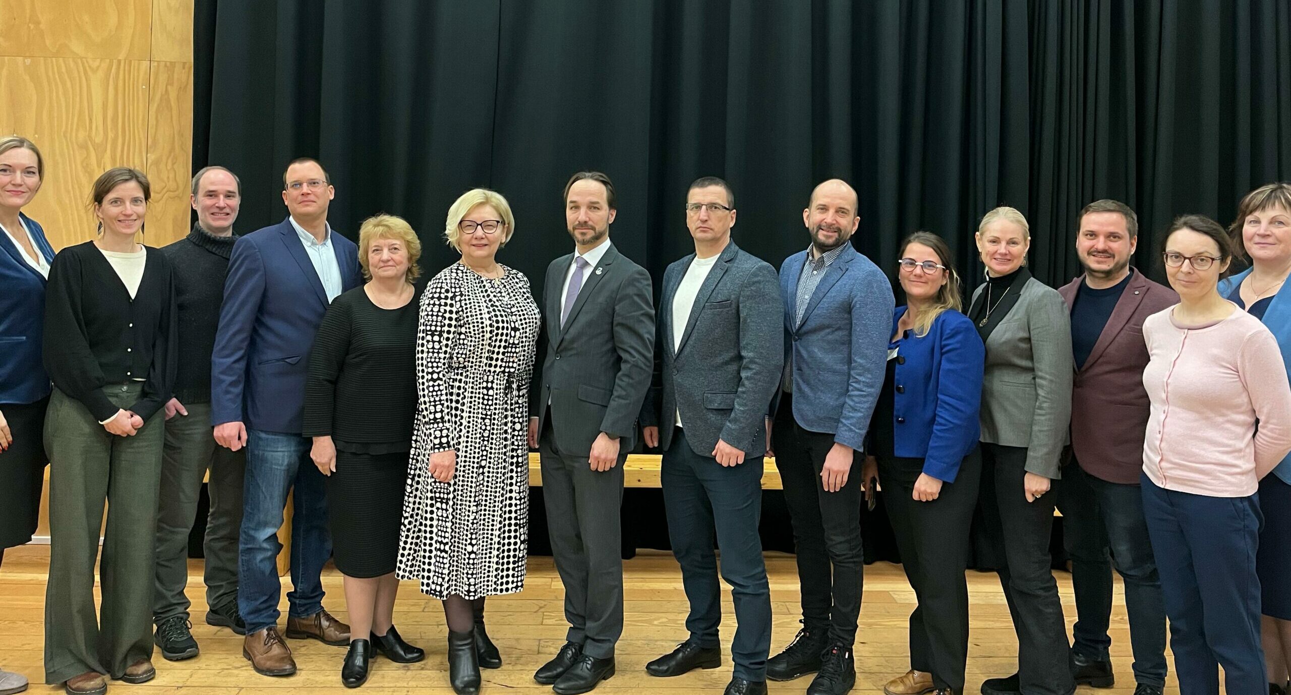 Latvian local elected representatives meet their counterparts in ...